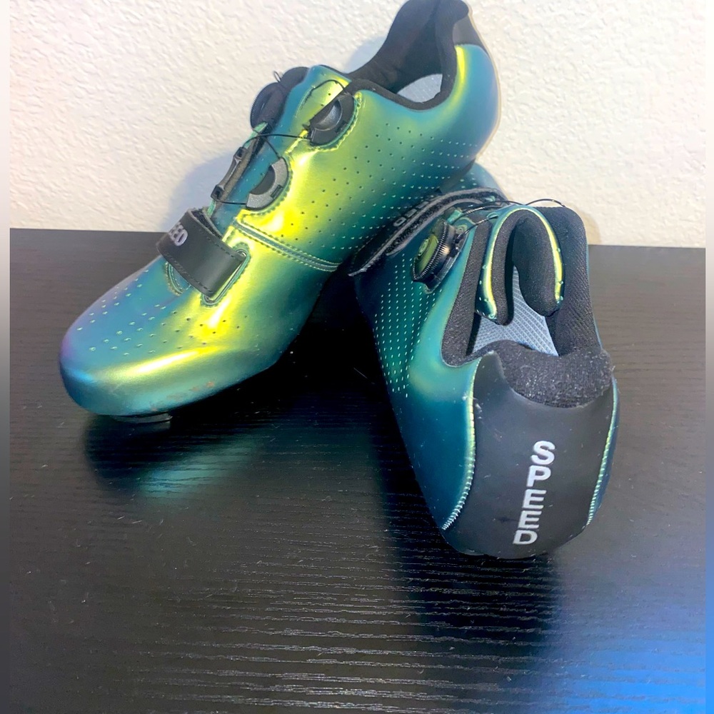Speed Green Metallic Shifting Cycling Shoe Size 41 Pr… - Gem